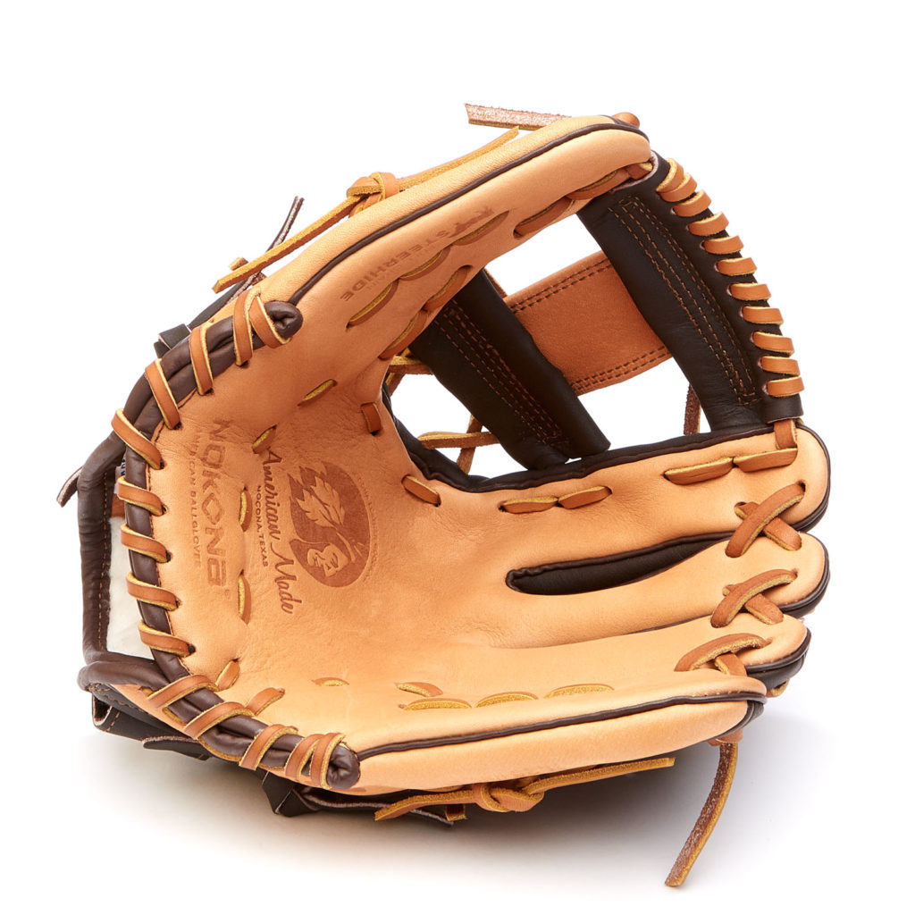 Fastpitch - Nokona Ballgloves