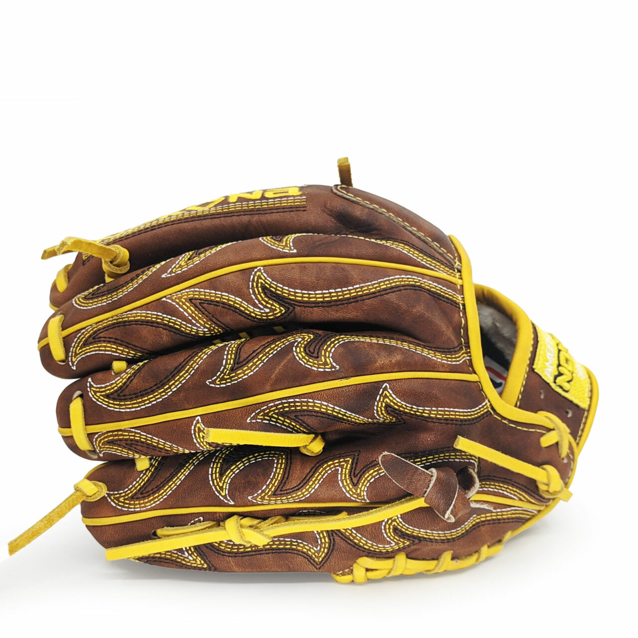 Walnut™ - Nokona Ballgloves