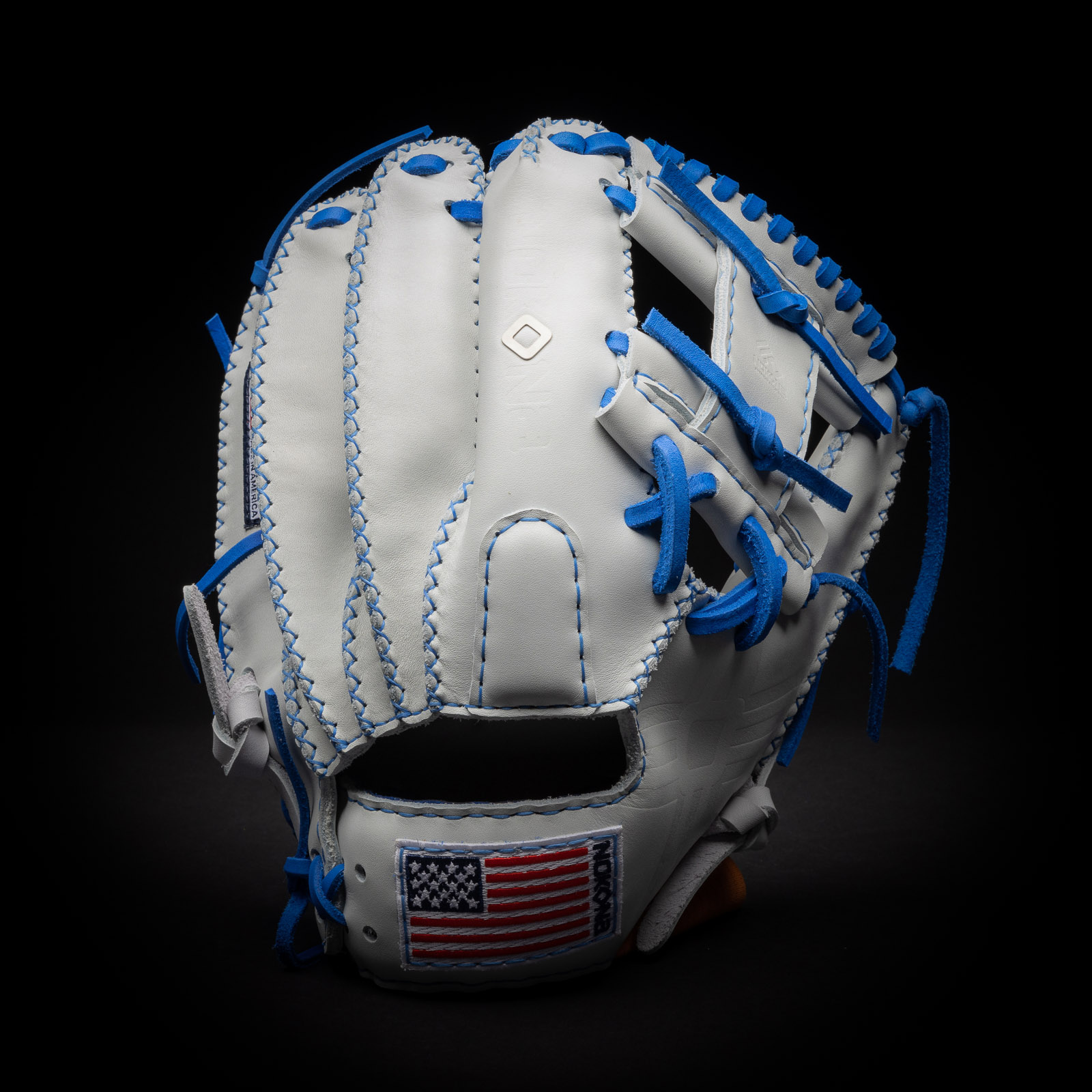 EdgeX™ Flag Up - 11.5" Infield Glove - Nokona Ballgloves