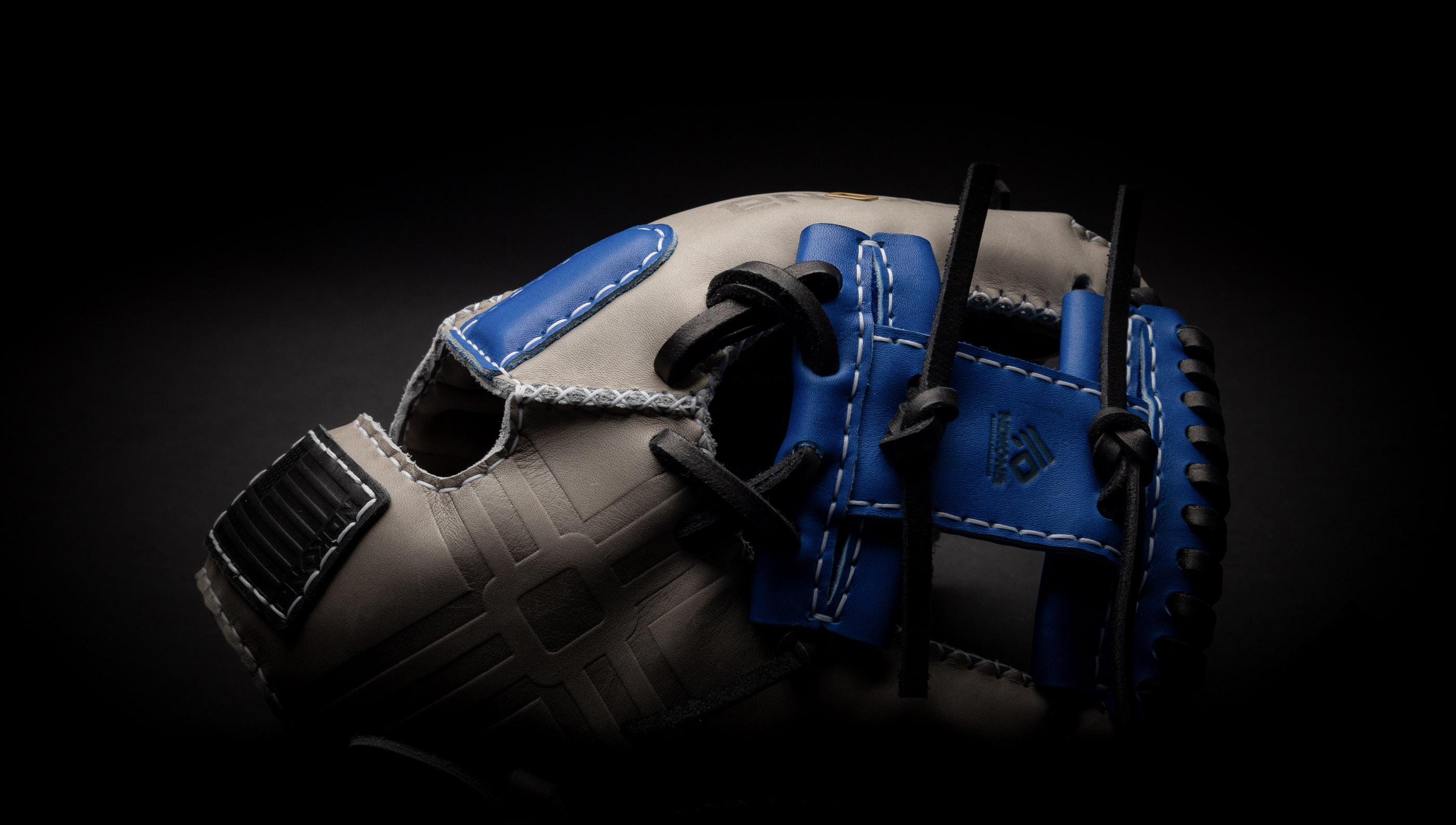 EdgeX™ Blue Eyes - 11.5" Infield Glove - Nokona Ballgloves