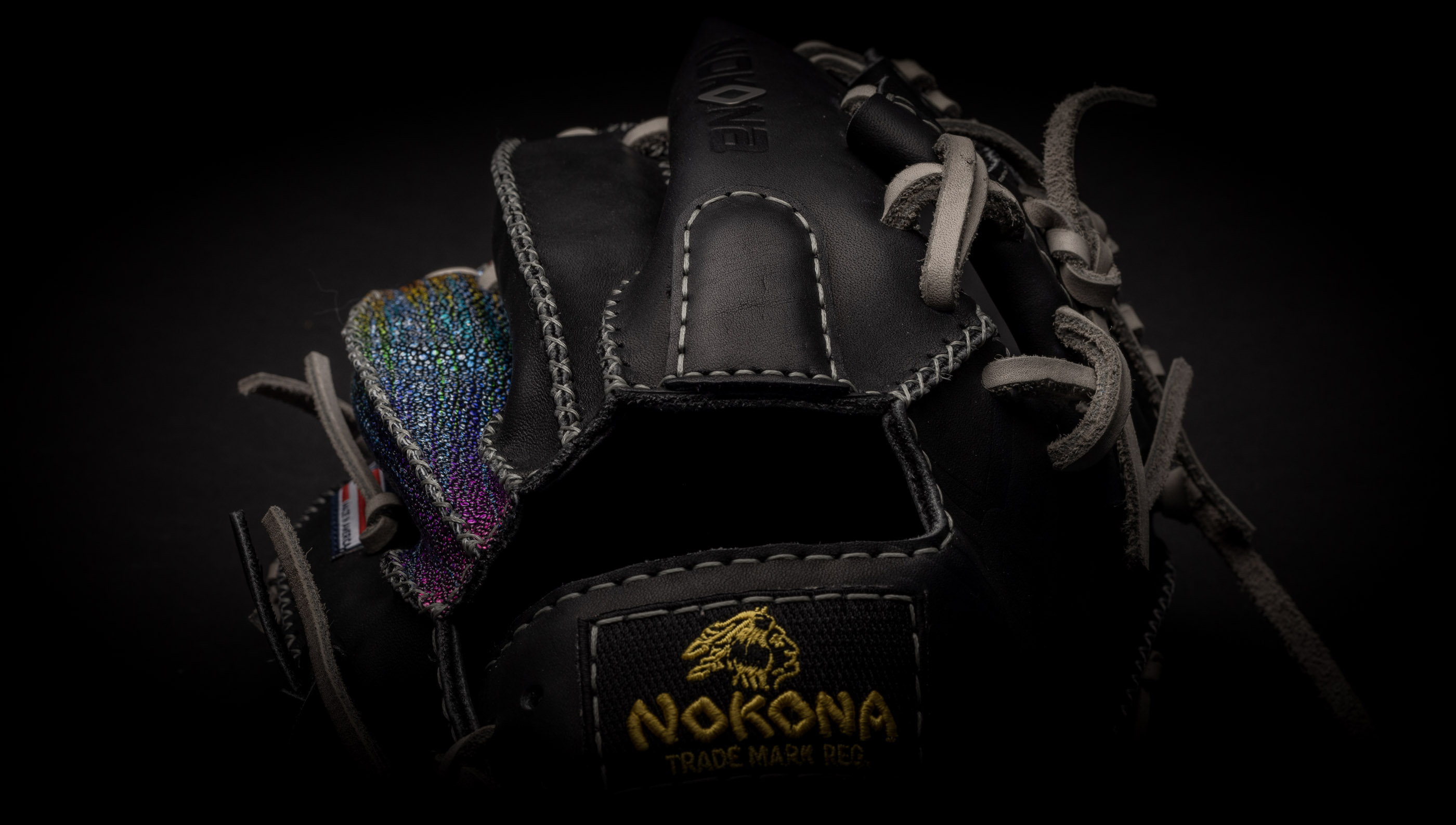 EdgeX™ Shimmer - 11.5" Infield Glove - Nokona Ballgloves
