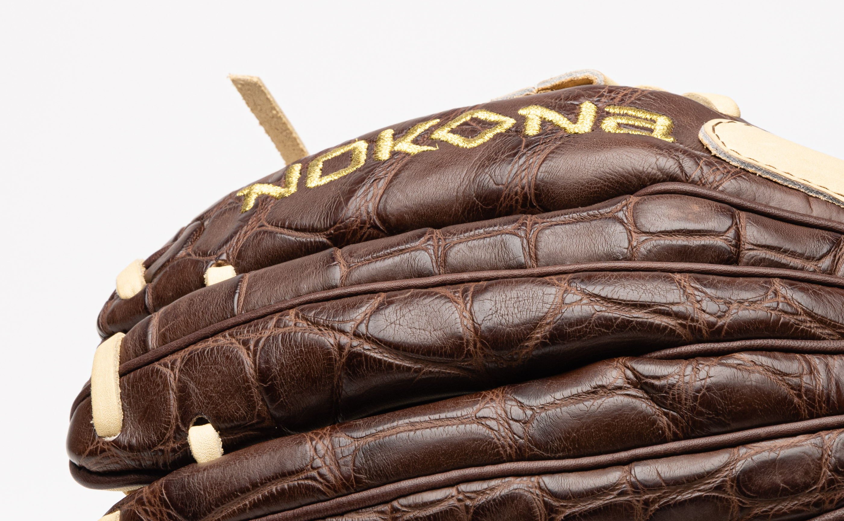 G™ Brown Alligator 11.5" - Nokona Ballgloves