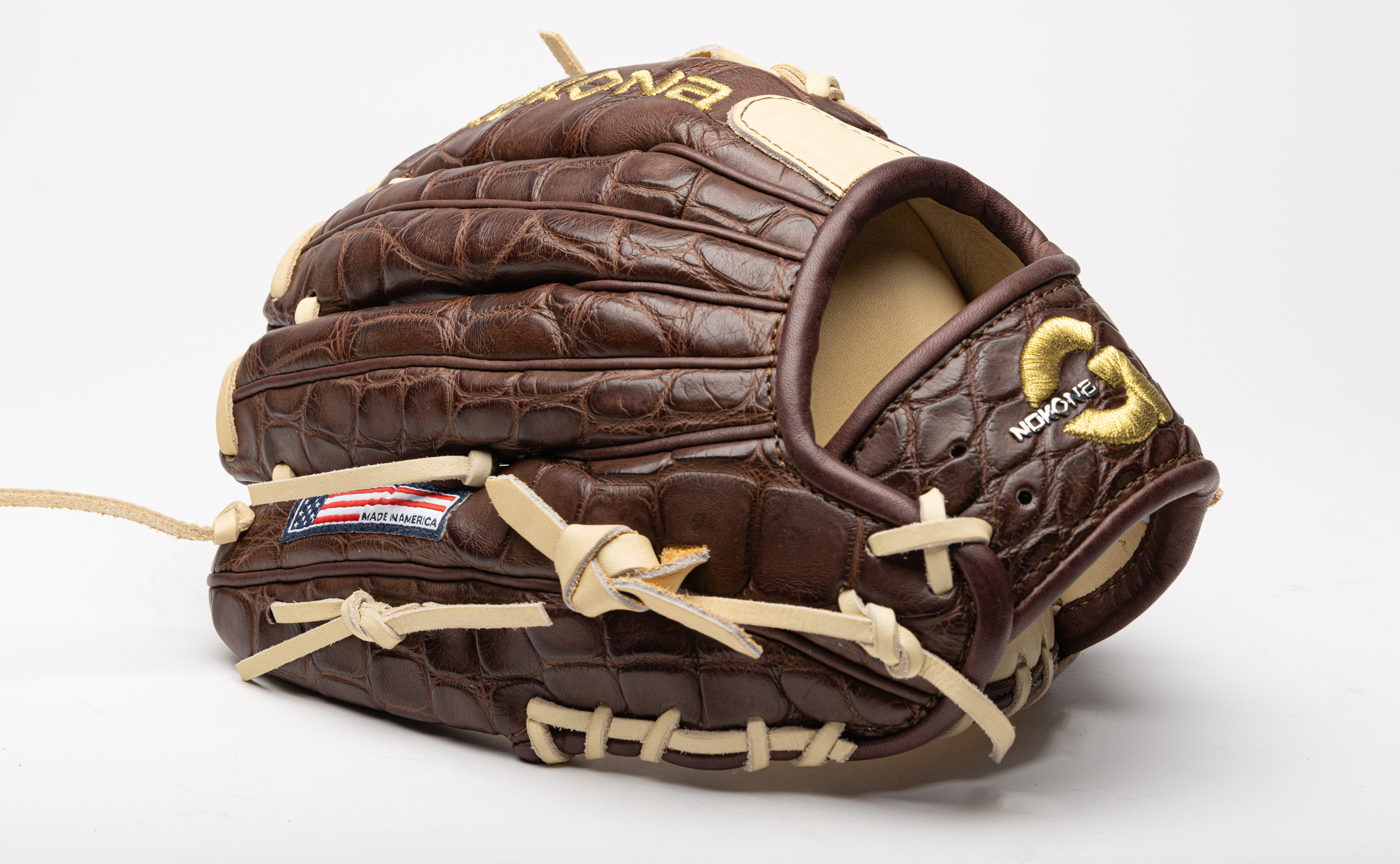 G™ Brown Alligator 11.5" - Nokona Ballgloves