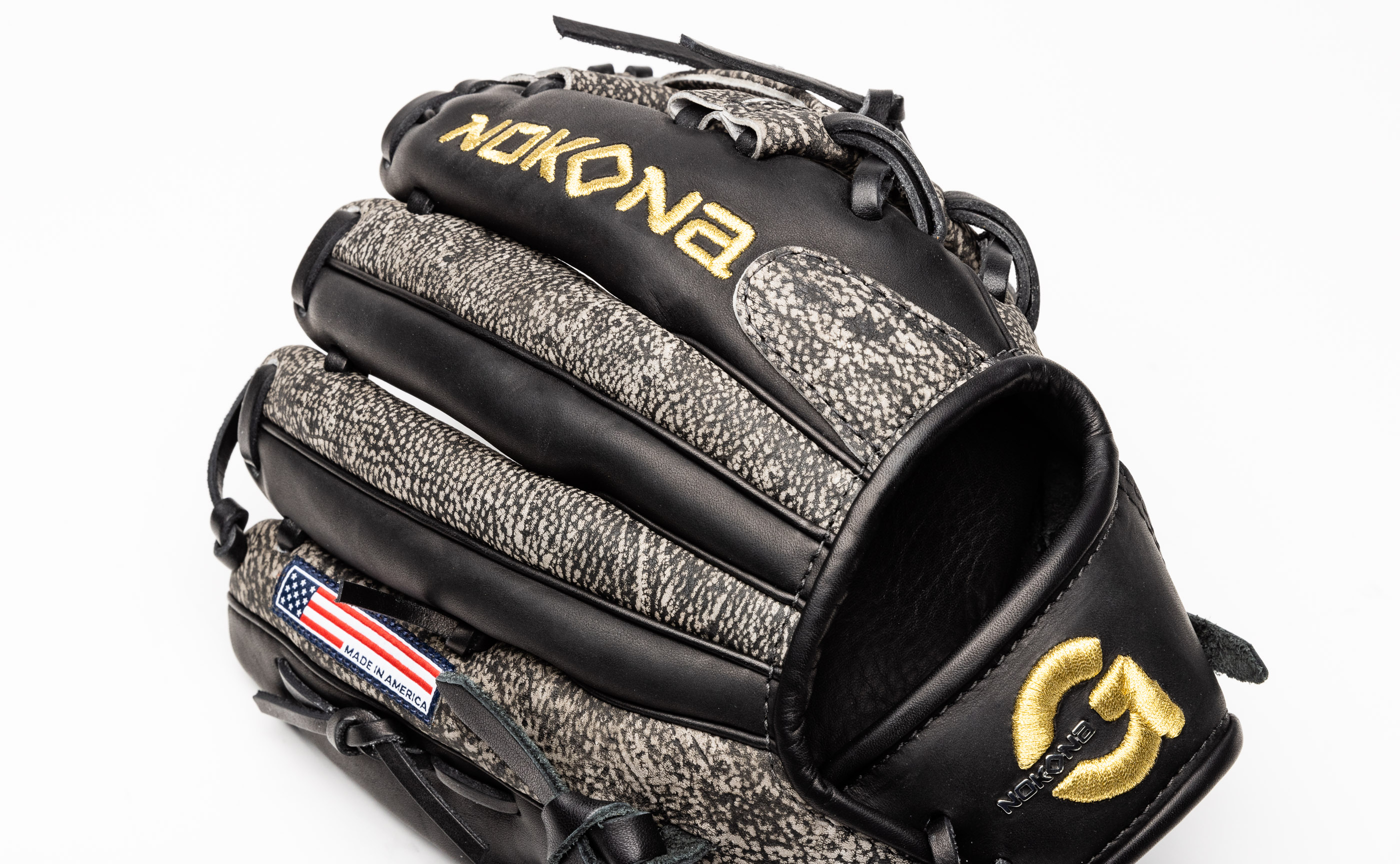 G™ Gray Giraffe 11.5" - Nokona Ballgloves