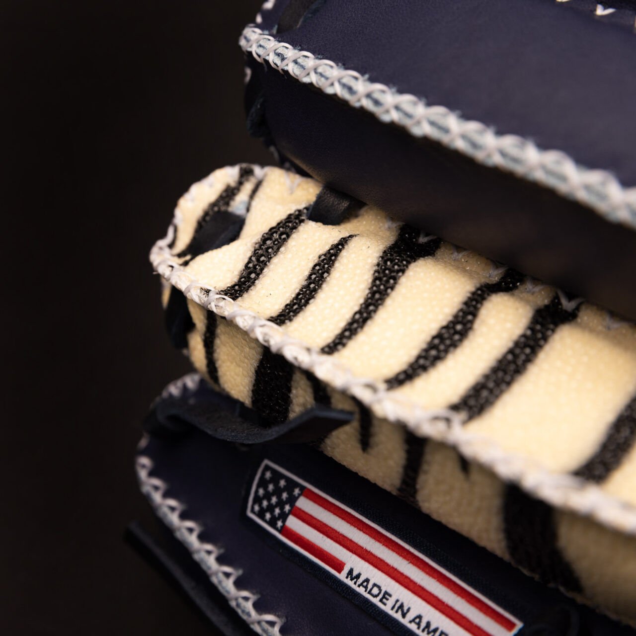 EdgeX™ Zebraray All Day - 11.5" Infield Glove - Nokona Ballgloves