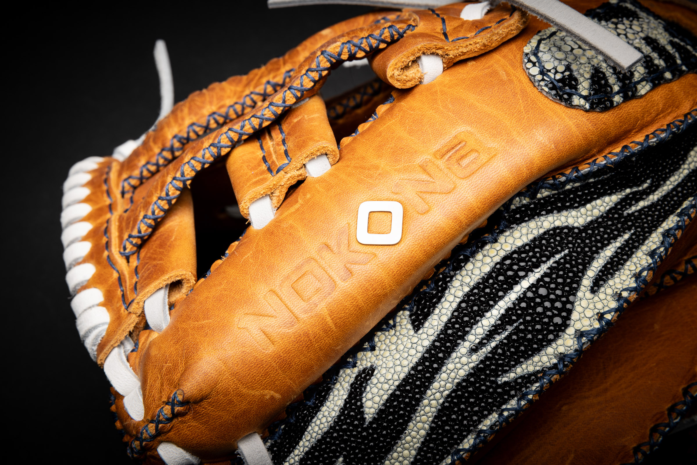 EdgeX™ Zebrarays Making Plays - 12" Utility Glove - Nokona Ballgloves