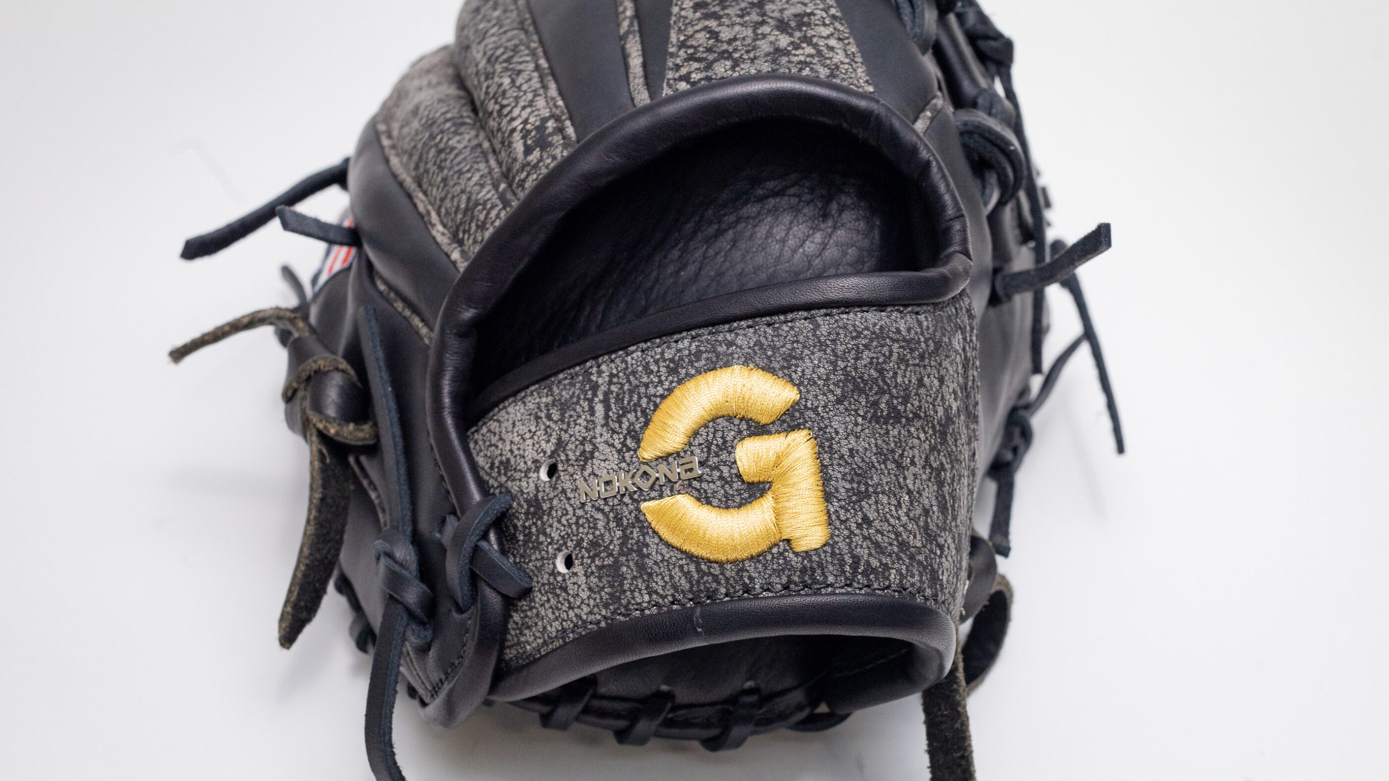 Nokona G™ Gray Giraffe 11.5" - Nokona Ballgloves