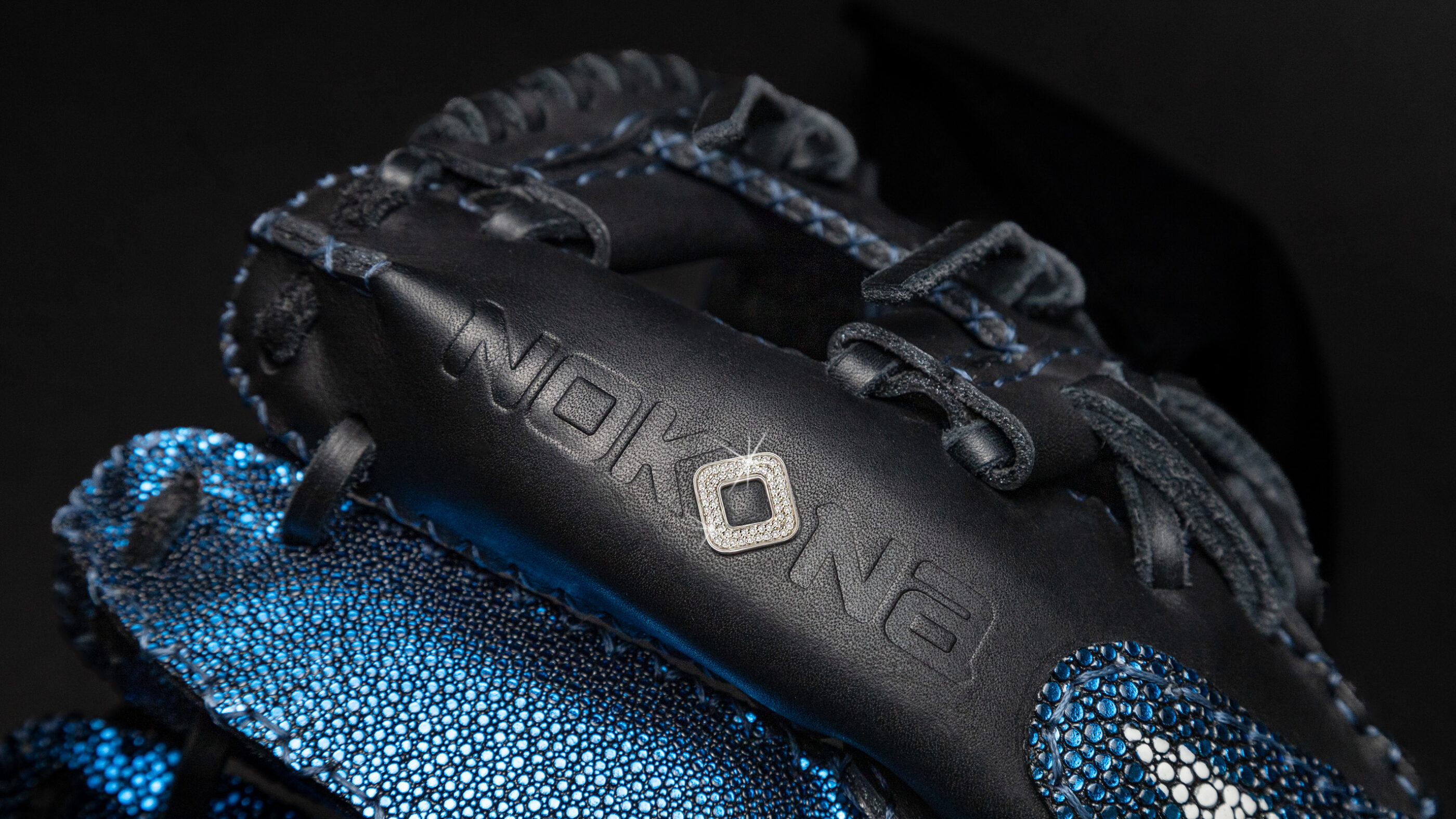 EdgeX™ Diamond Shimmer - 11.5" Glove - Nokona Ballgloves
