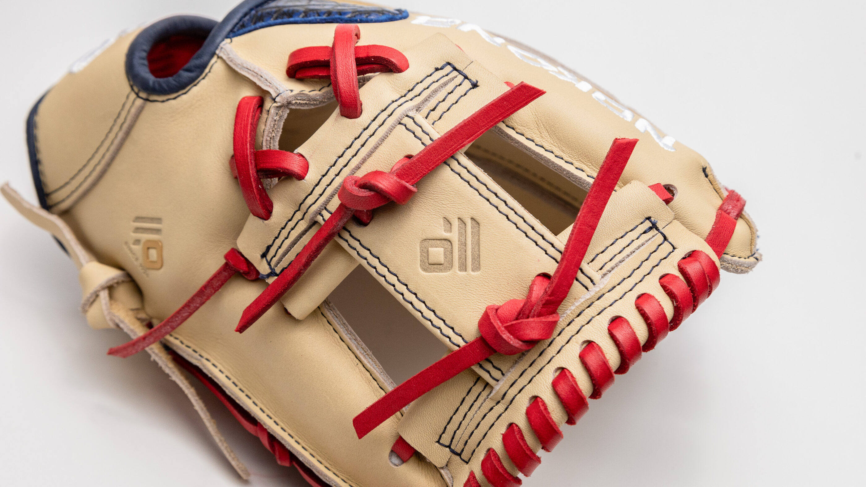 American Heat EDGE - 11.5" Infield Glove - Nokona Ballgloves