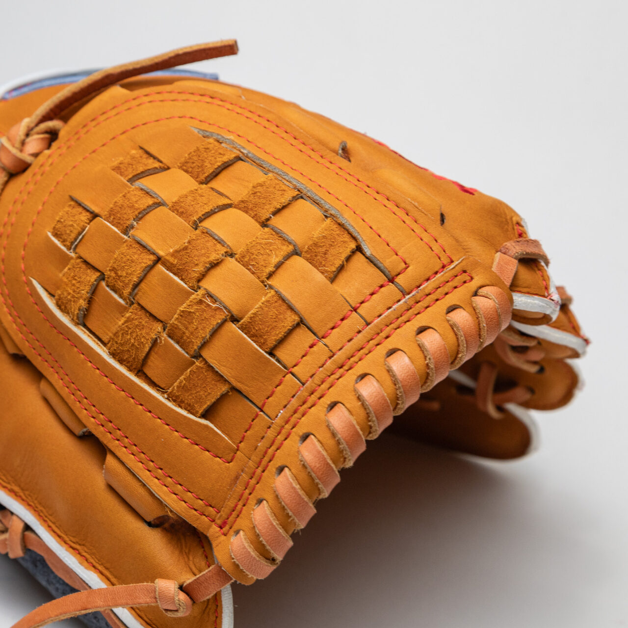 AmPro EDGE - 12" Pitchers Glove - Nokona Ballgloves