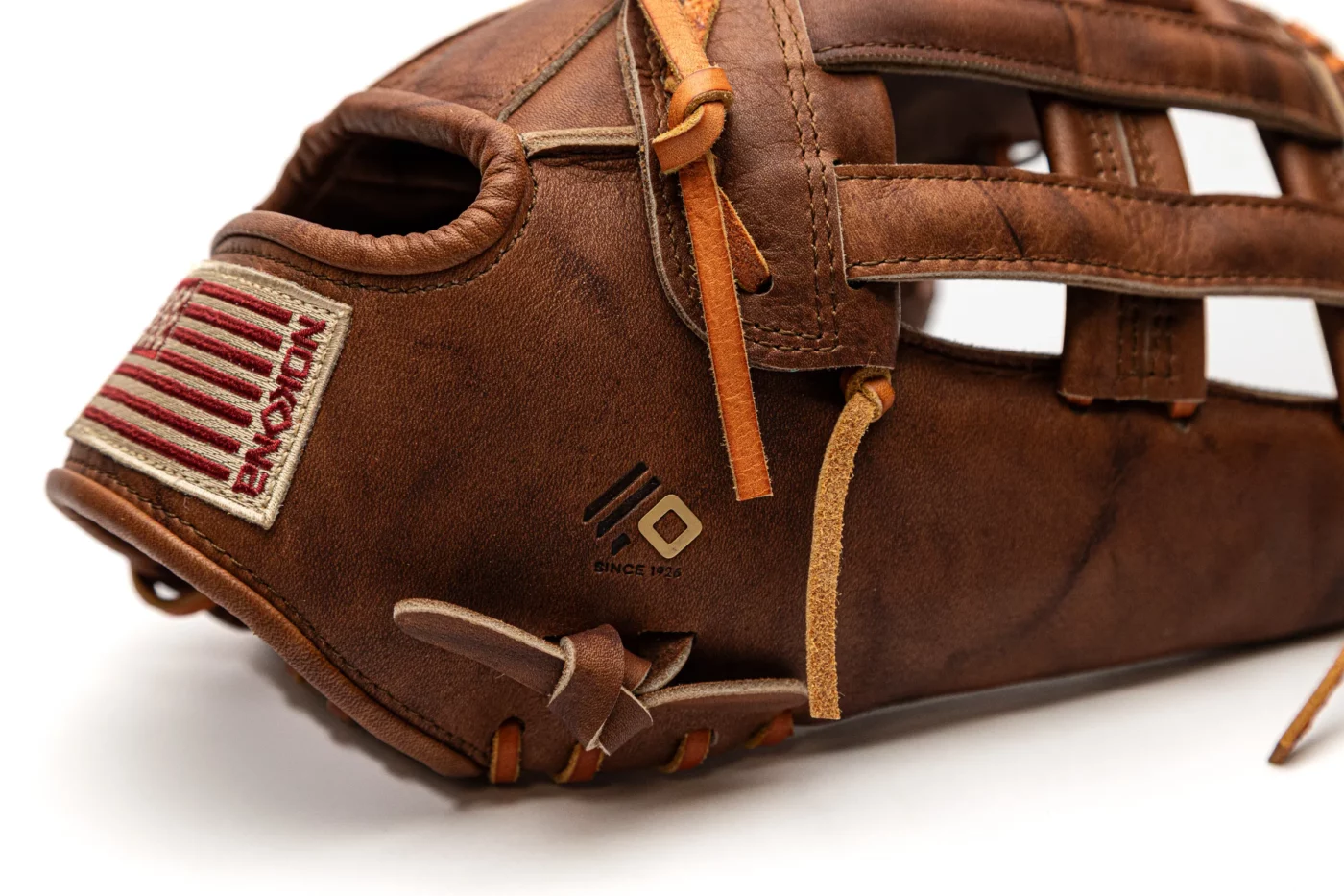 Walnut W-EP1300 13" H Web Outfield Glove - Nokona Ballgloves